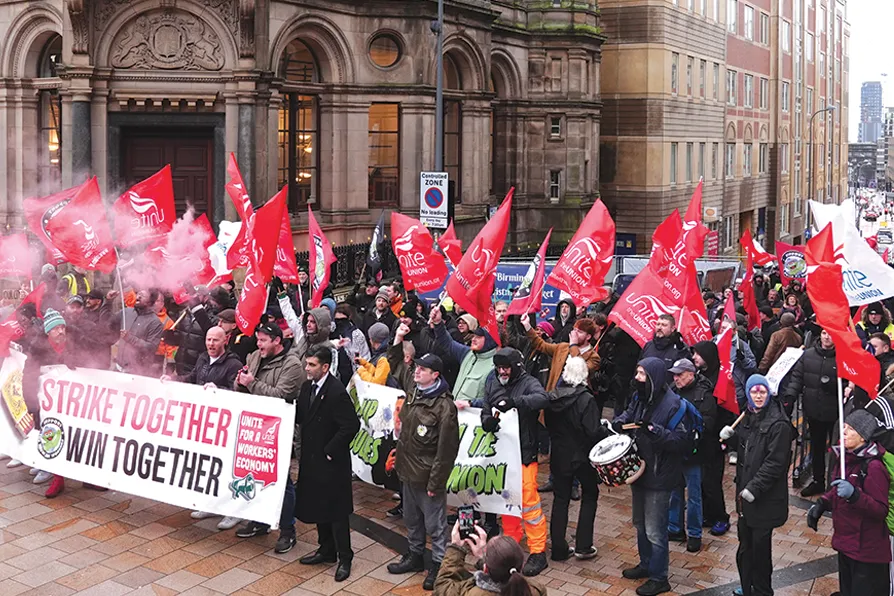 Scabbing on the bin strike? No chance! | Morning Star