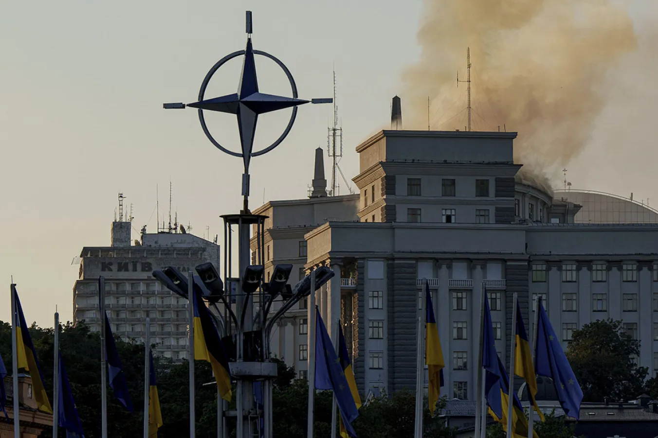 Russia shoots down Ukrainian drones and launches huge attack on Kiev ...