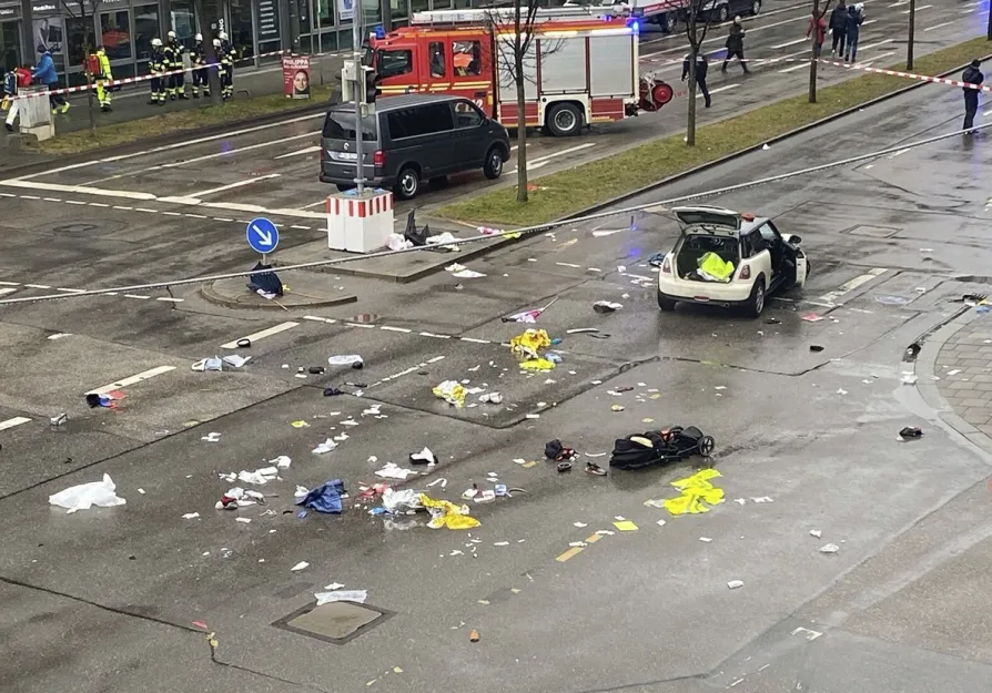 28 hurt after driver ploughs car into trade union demo in Munich ...